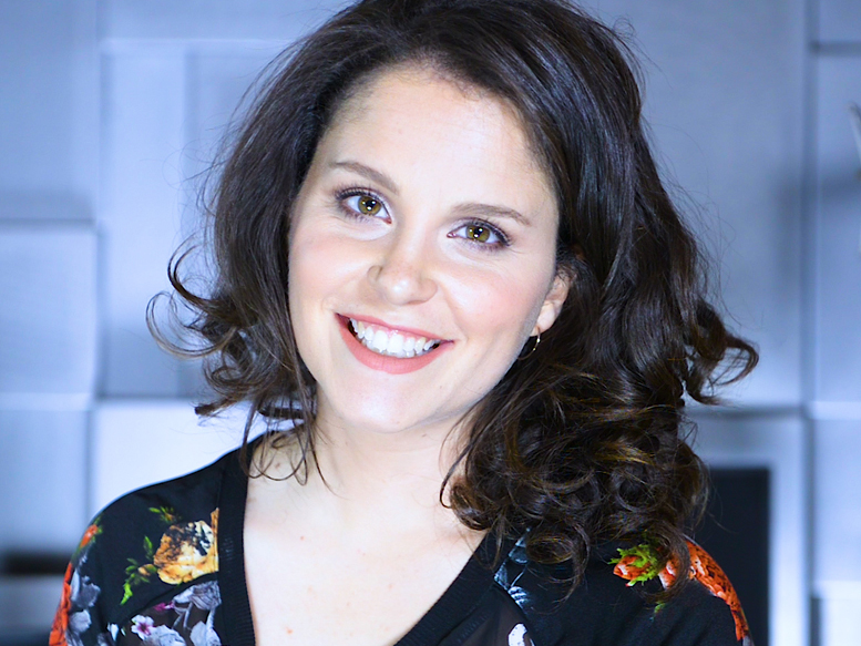 Giulia Luzi protagonista di "Romeo e Giulietta. Ama e cambia il mondo ...